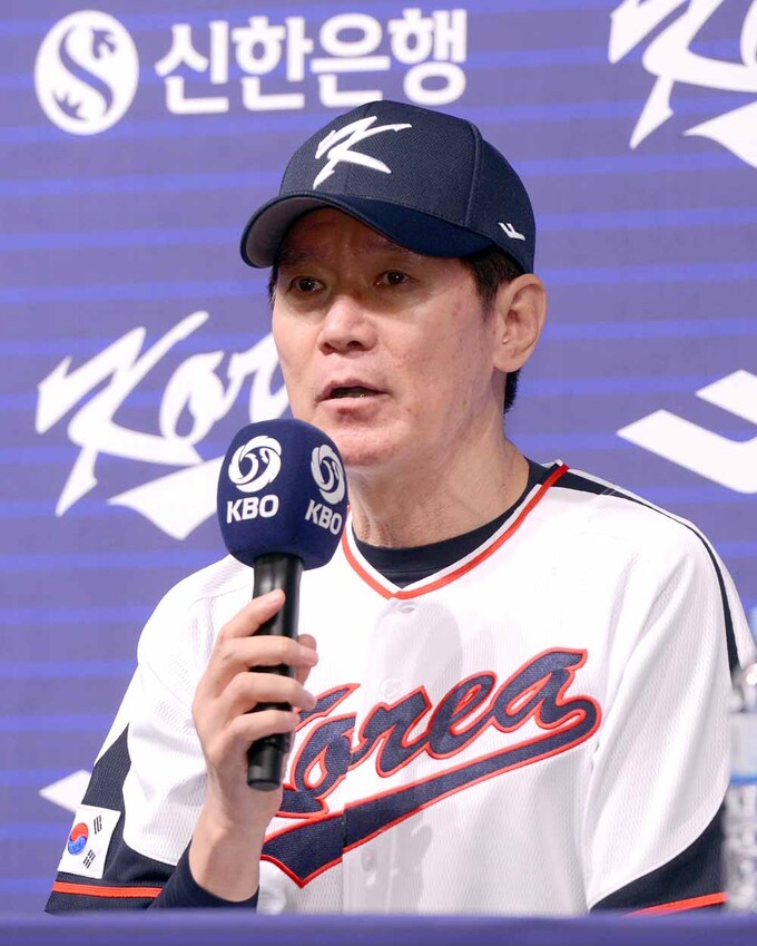 [SW포토]WBC 대표팀 이강철 감독 | 스포츠 월드
