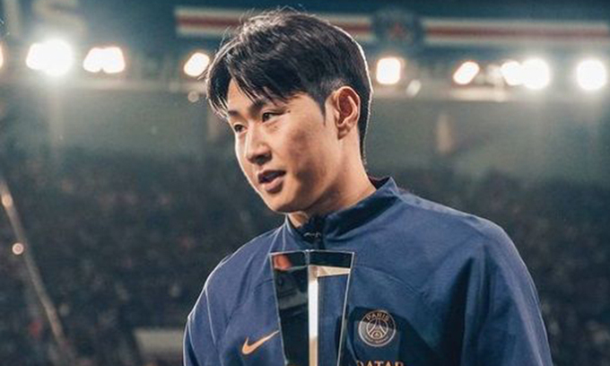 "PSG 이적 후 첫 우승" 이강인…슈퍼컵 MOM 선정 | 스포츠 월드