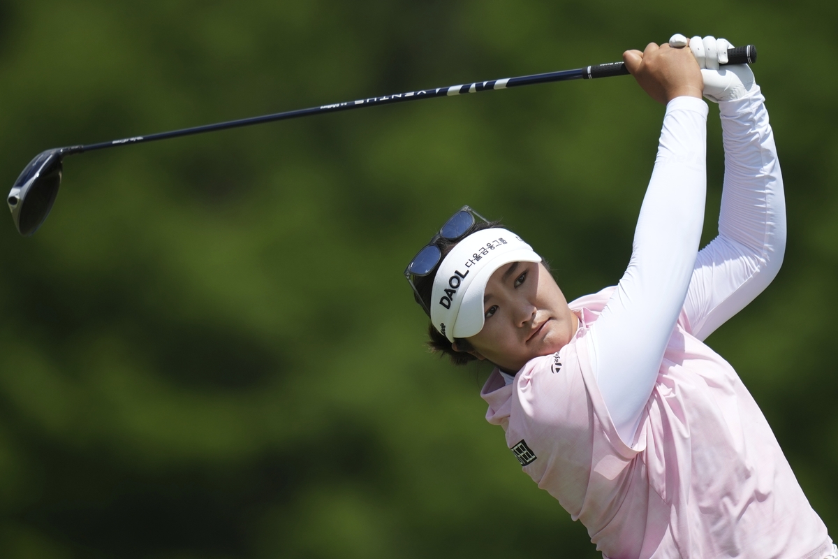시즌 첫 승 향해! 유해란, LPGA 블랙 데저트 챔피언십 1R 단독 선두 | 스포츠 월드