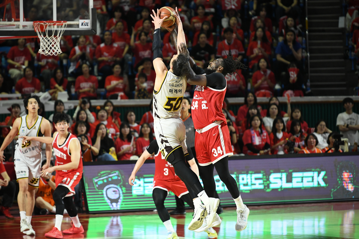 KBL, 외인&아시아쿼터 재계약 마감…워니·마레이 등 도장 | 스포츠 월드