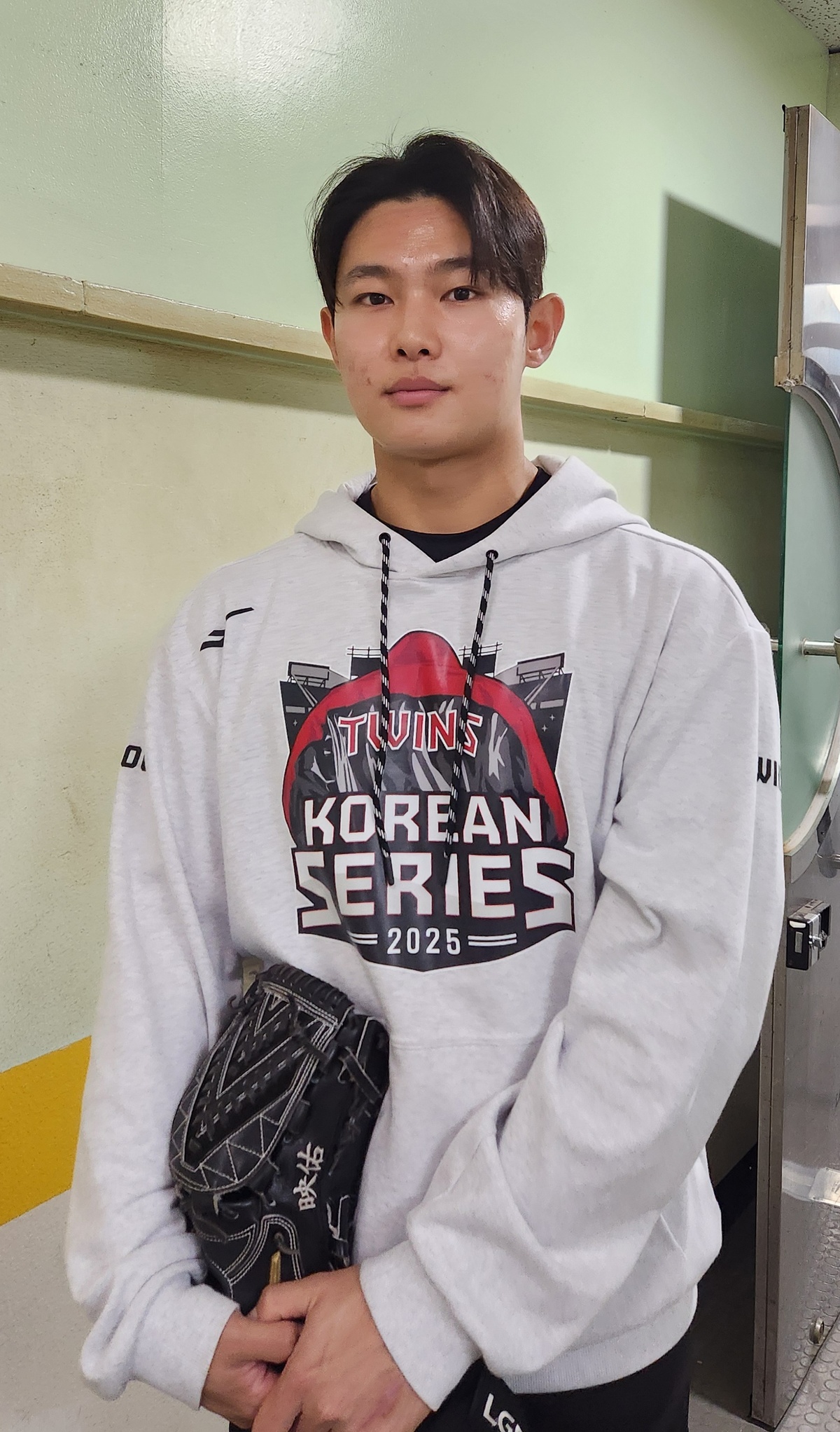 ‘V4’에 ‘내일’까지 바라보는 LG… 생애 첫 KS 밟는 루키군단 “생각보다 빨리 왔습니다” | 스포츠 월드